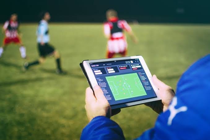 Real-Time Sports Analytics Systems: How Data Infrastructure Is Changing ...